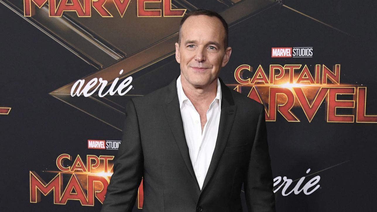 Marvel Cinematic Universe Phil Coulson Wallpapers - Wallpaper Cave
