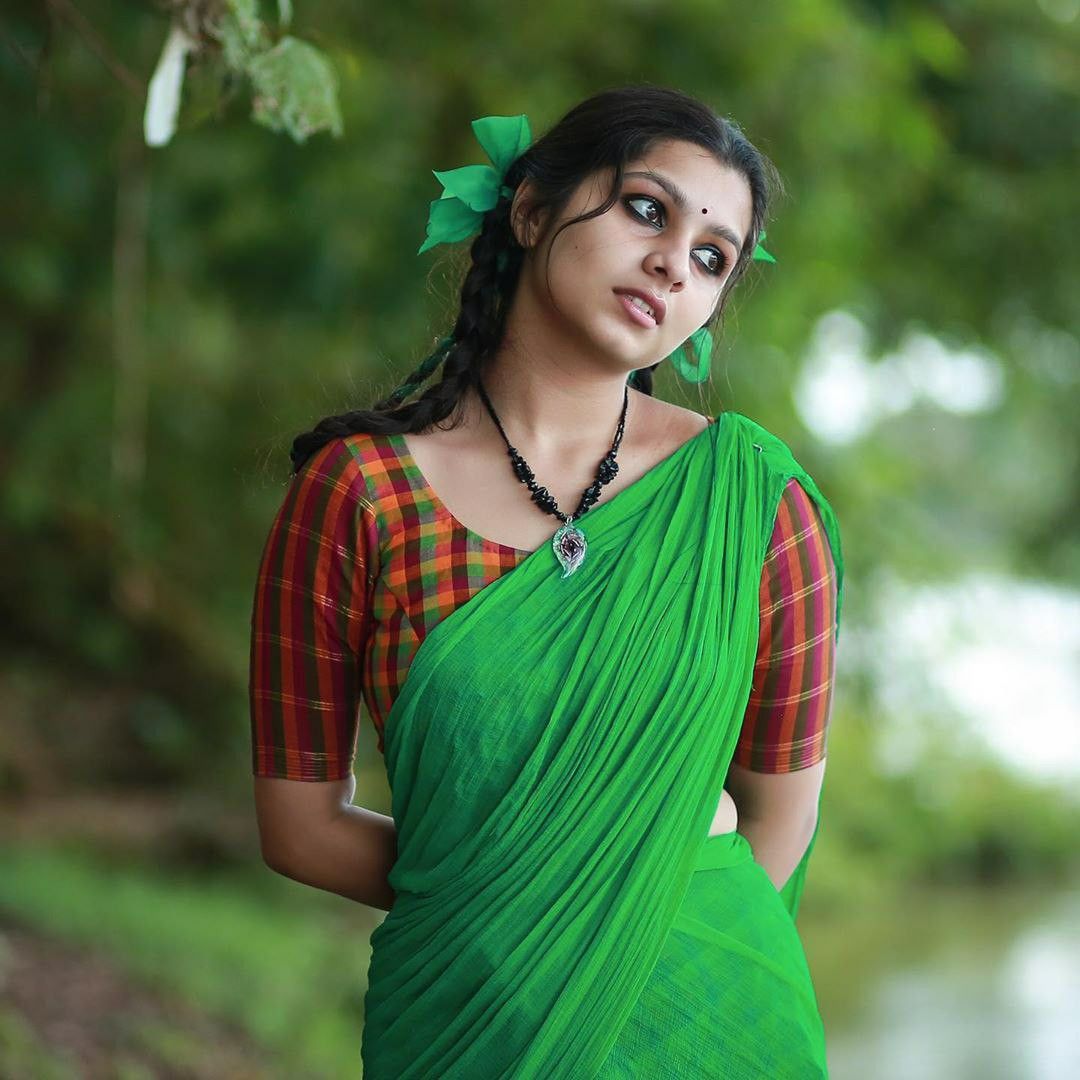 Niranjana Anoop Wallpapers - Wallpaper Cave