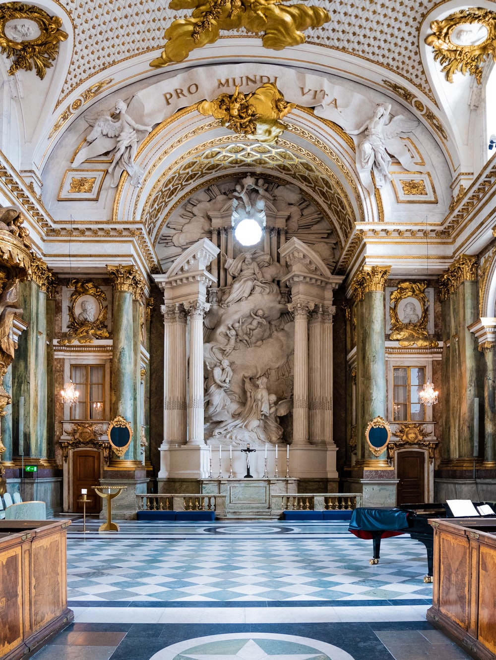 Castle Inside Wallpapers - Wallpaper Cave