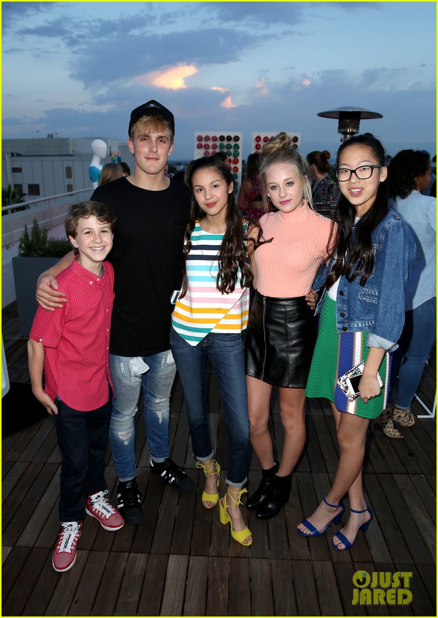 Bizaardvark Wallpapers - Wallpaper Cave