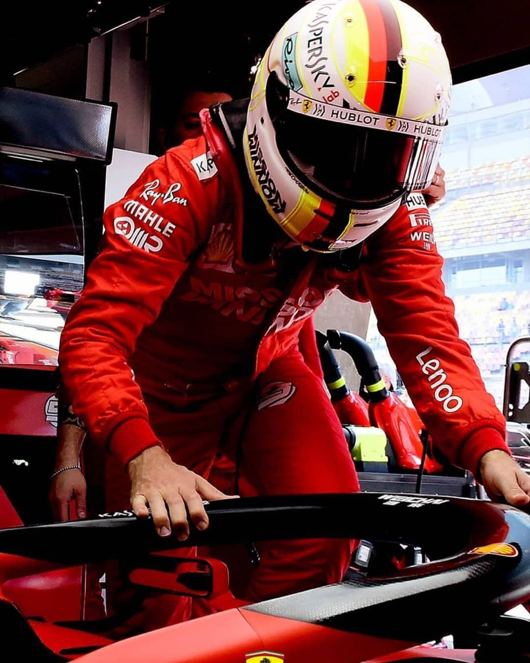 Vettel Ferrari Wallpapers - Wallpaper Cave