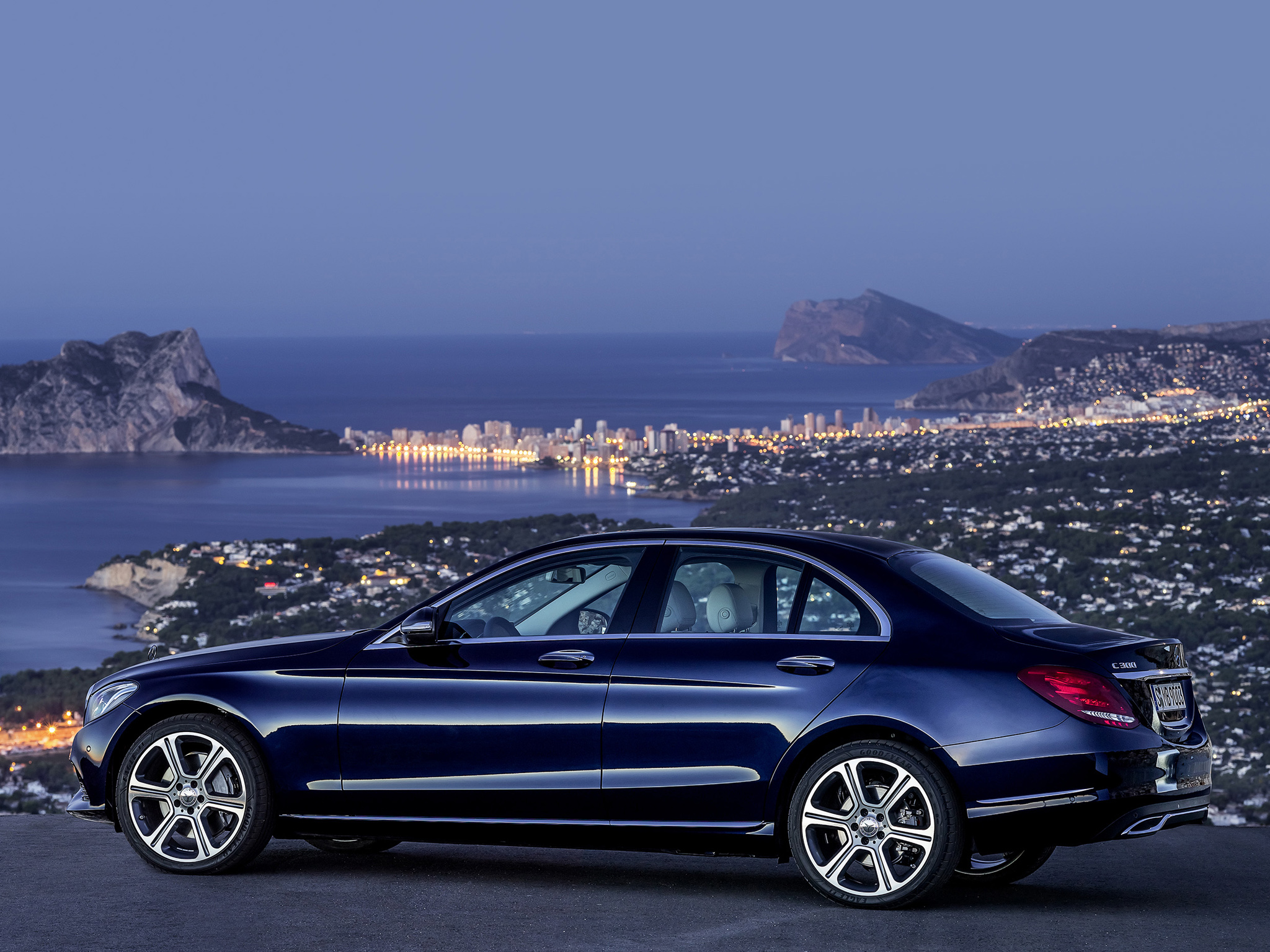 Mercedes C300 Wallpapers - Wallpaper Cave