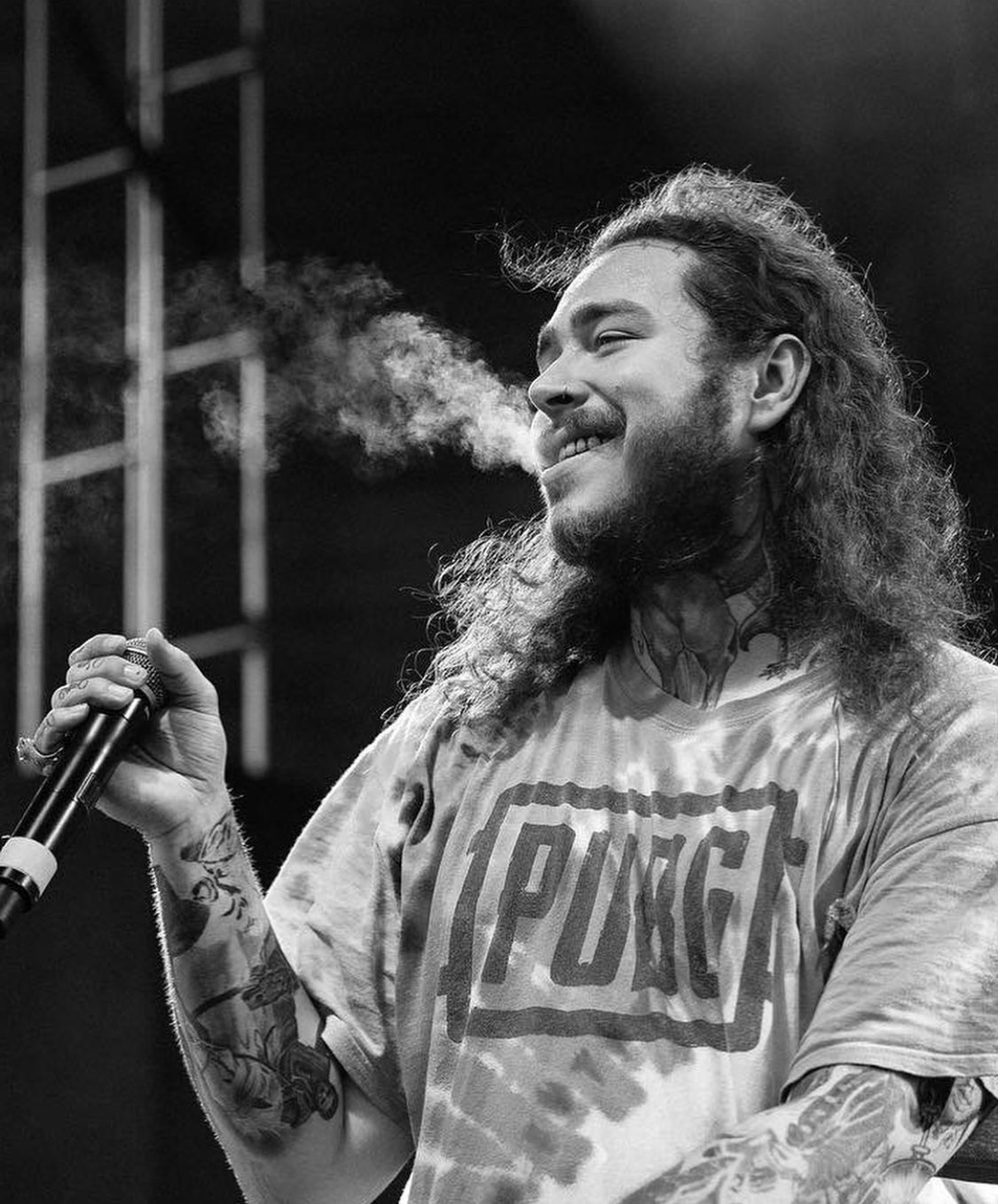 Post Malone Smoking Wallpapers - Wallpaper Cave