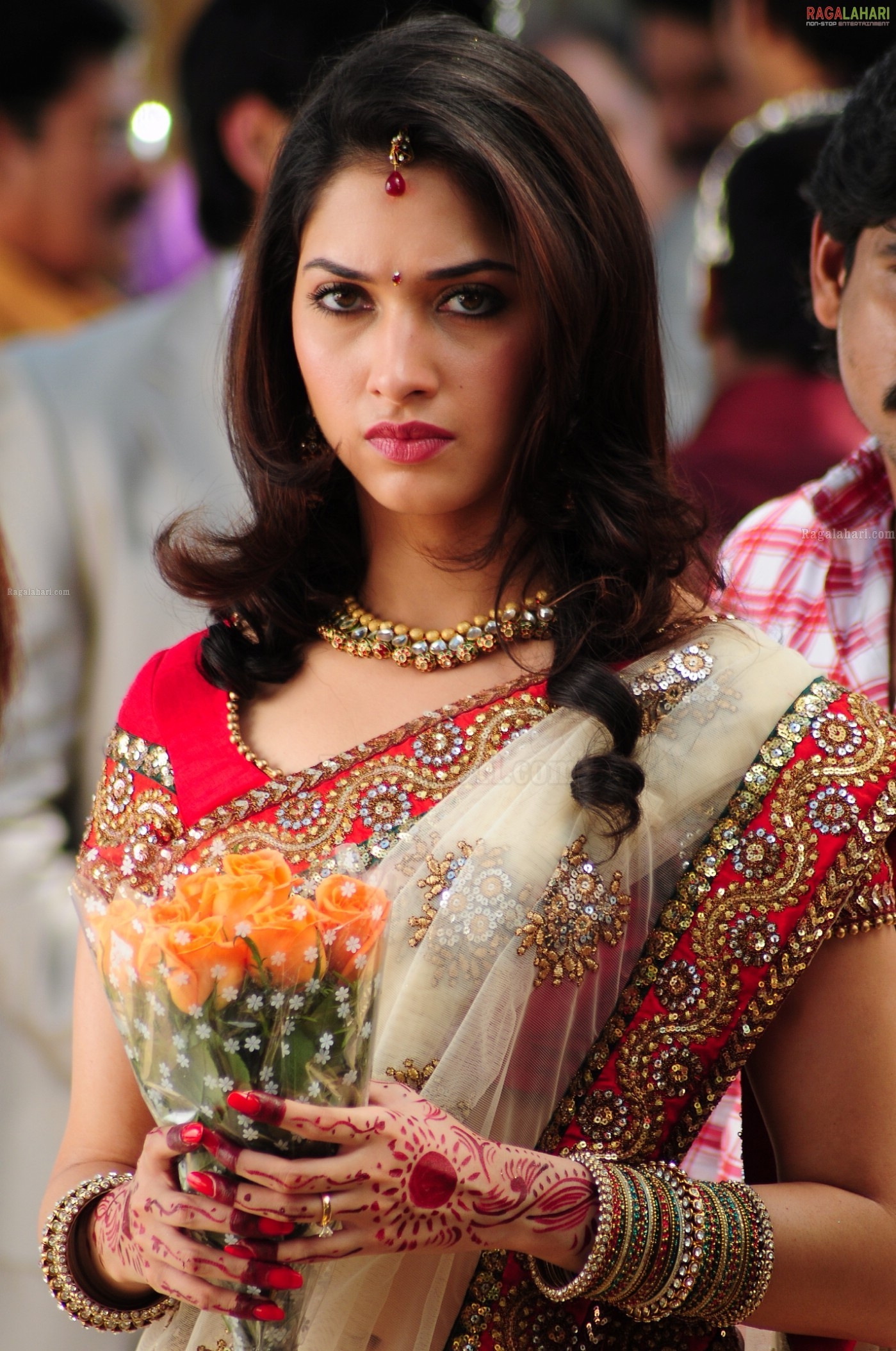 Tamanna In 100 Love Wallpapers