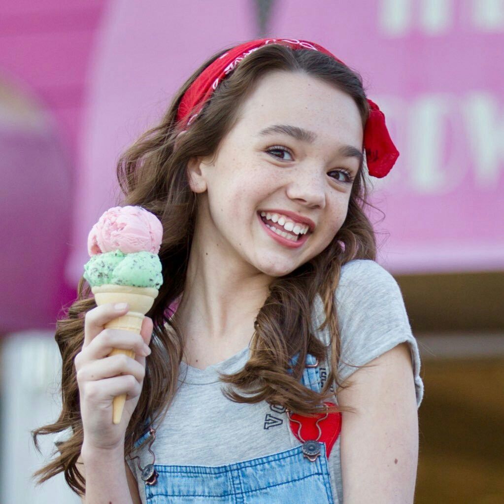 Ruby Jay Wallpapers - Wallpaper Cave