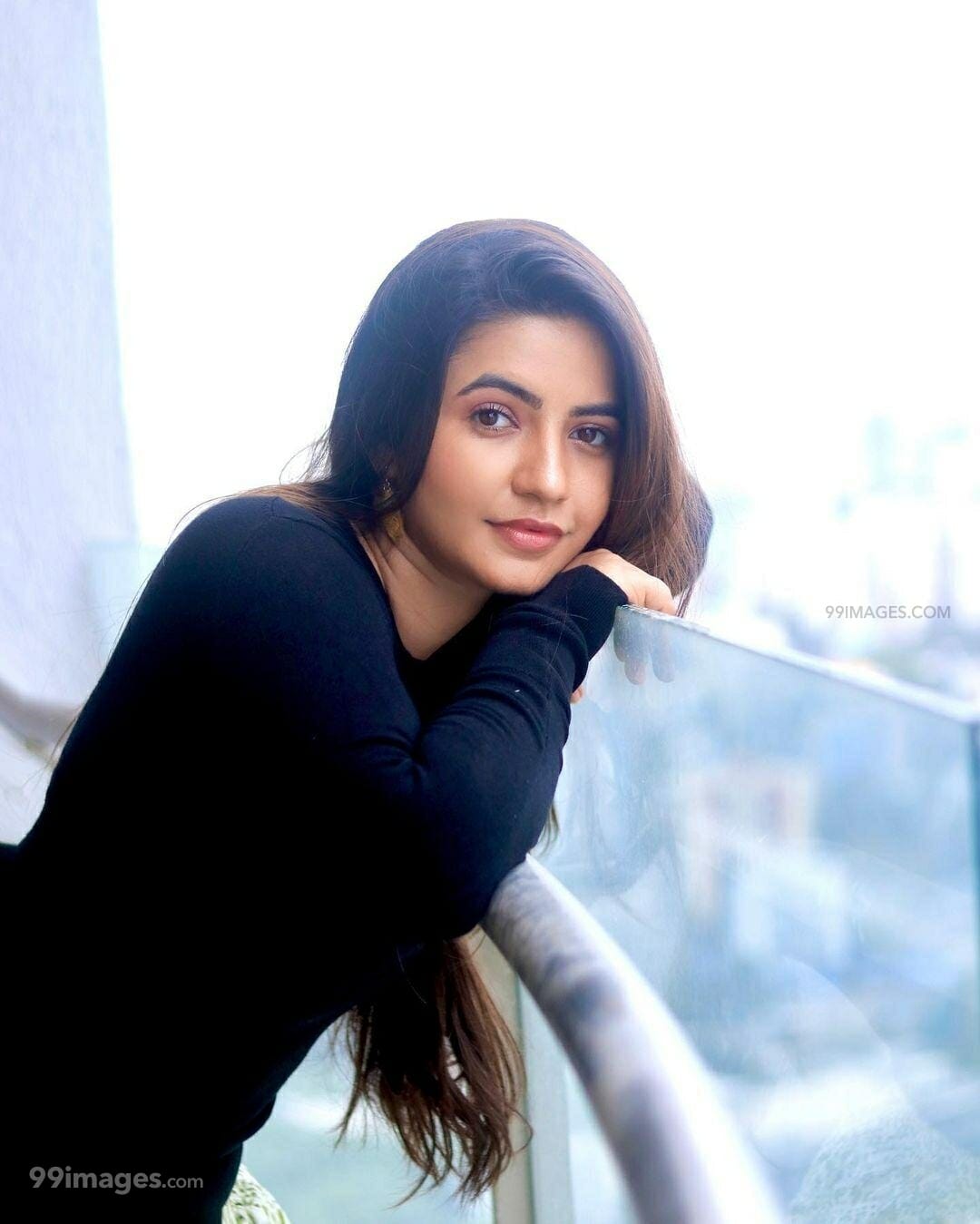 Meera Deosthale Wallpapers - Wallpaper Cave