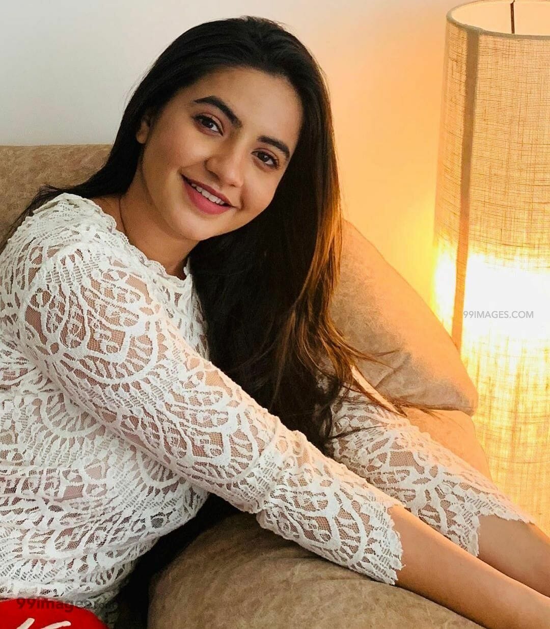 Meera Deosthale Wallpapers - Wallpaper Cave