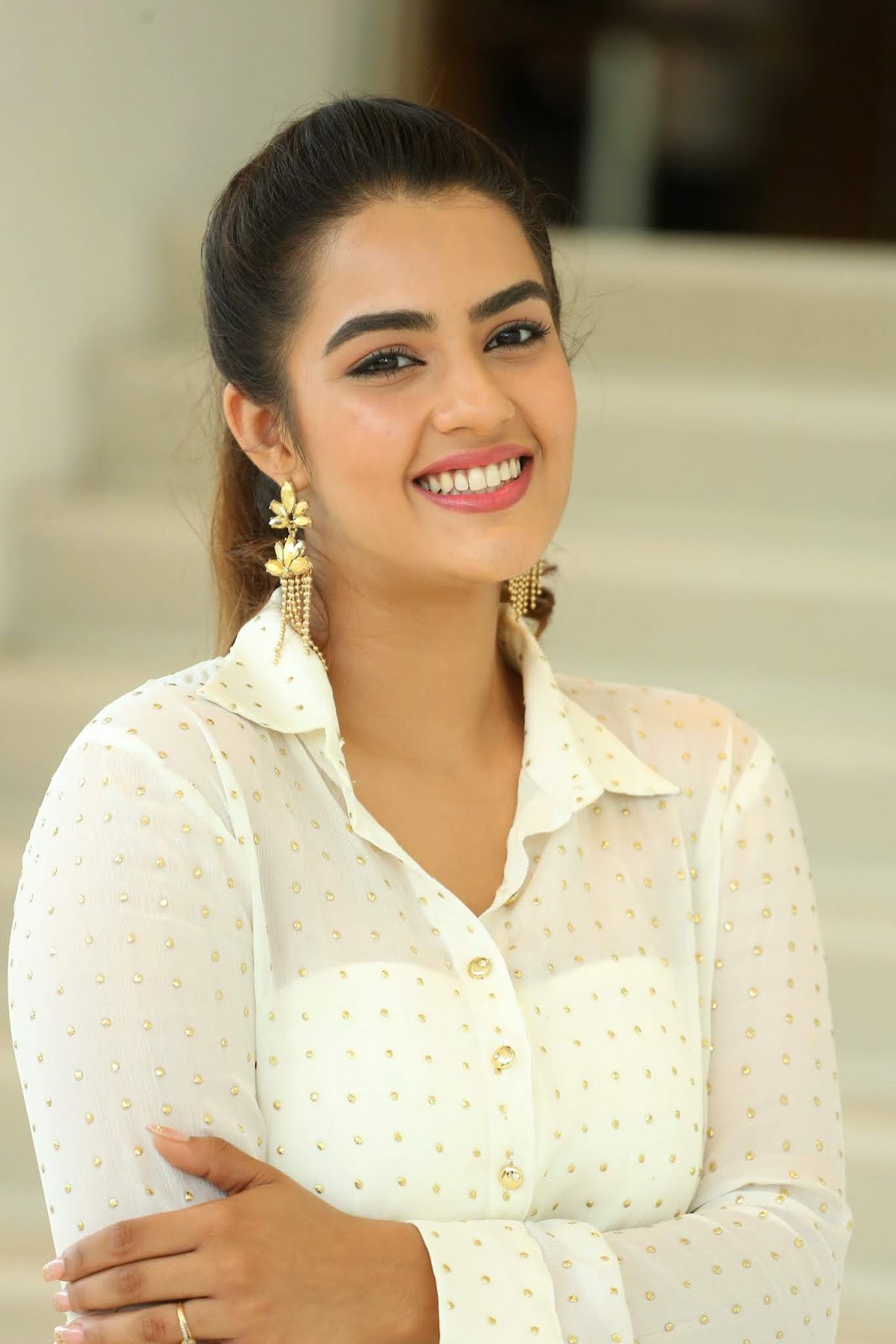 Kavya Thapar Phone Wallpapers - Wallpaper Cave